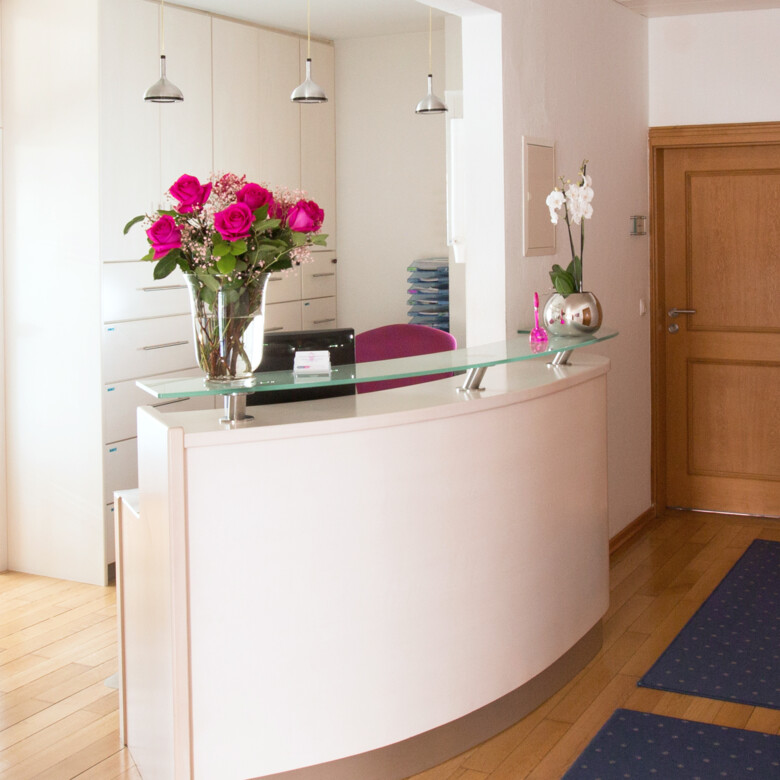 Frauenärztin Bruckmühl - Dr. Simone Demmel - Home